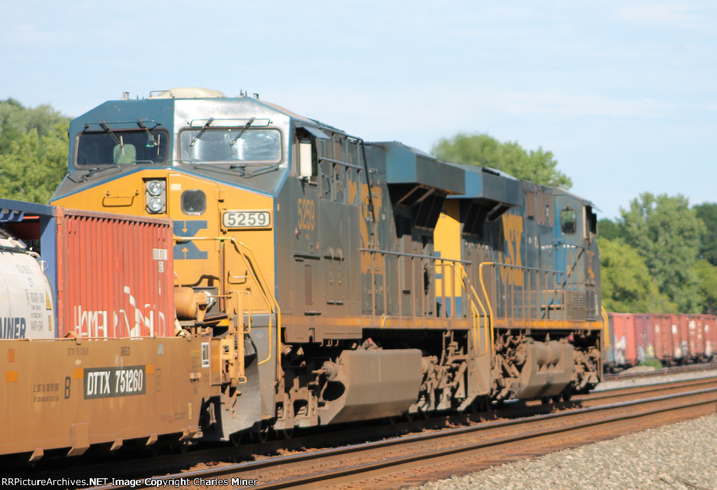 CSX 729